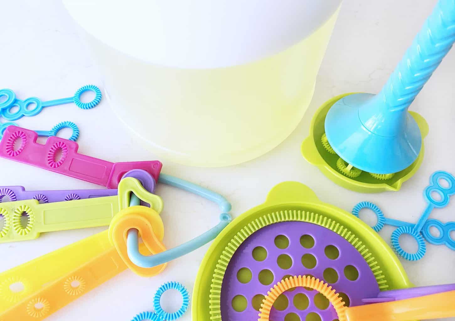 Easy DIY Bubble Solution - Pretty Providence