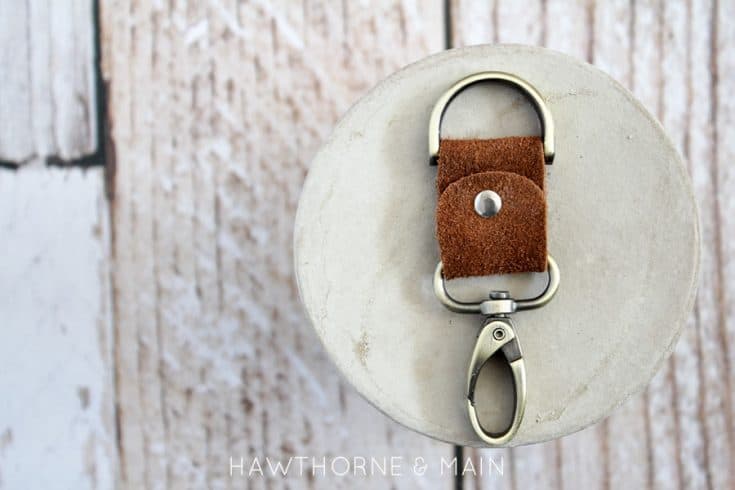 Simple Leather Keychain - Pretty Providence