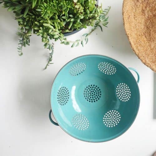 DIY Colander Planters - Pretty Providence